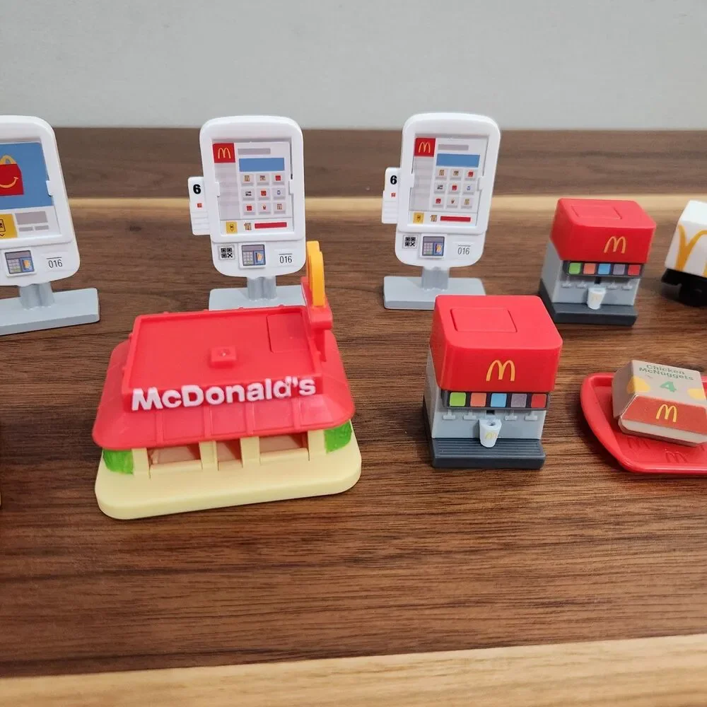 McDonald's | Toys | Lil Mcdonalds Little Happy Meal Toys 225 Lot Of 0 ...